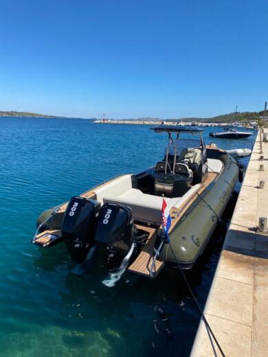 Location Semi-rigide Capelli Capelli Tempest 1000 (2021) à Hvar - Scansail