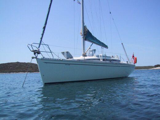 Charter Elan 333 Sailboat (2002) in Poole - Scansail